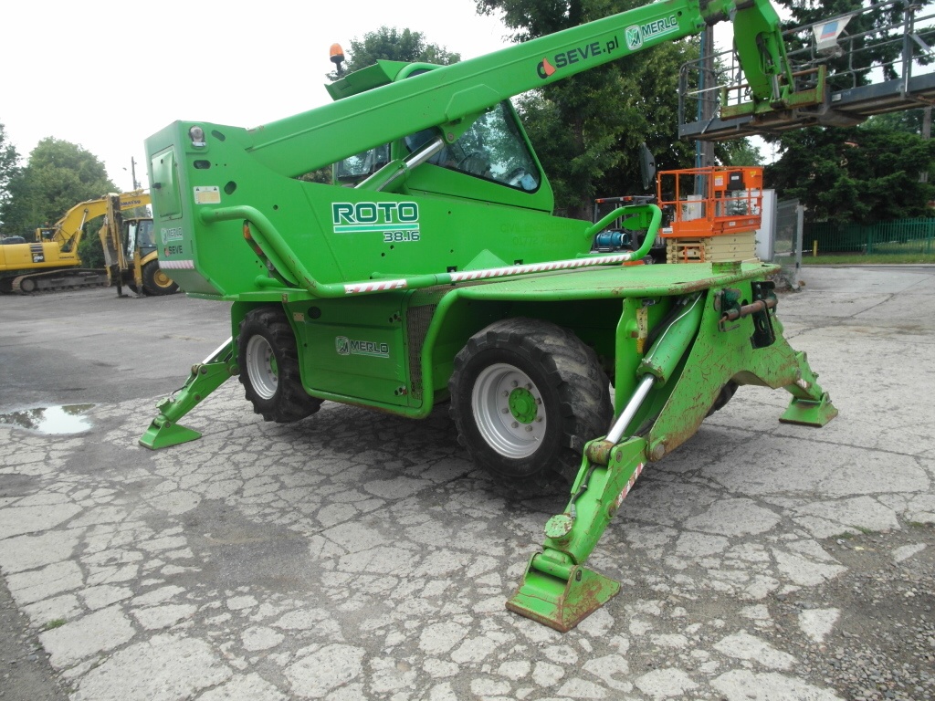 Ładowarka teleskopowa obrotowa Merlo Roto 38.16 - SEVE - Sprzedaż ...